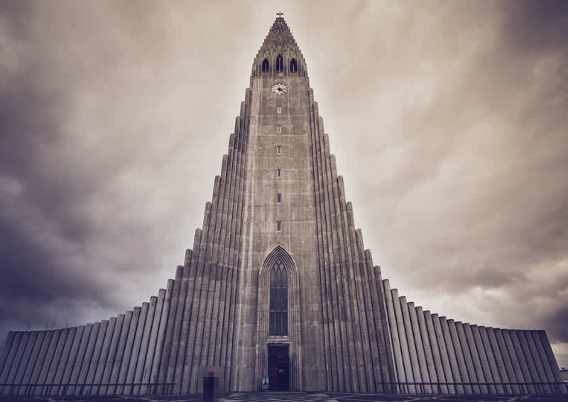 Top 10 most amazing churches in the world - The Mysterious World