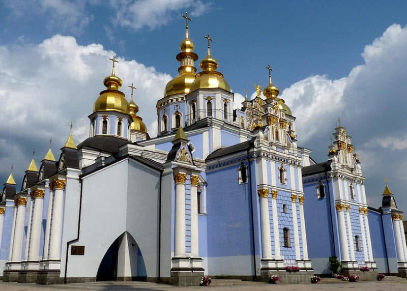 Top 10 most amazing churches in the world - The Mysterious World