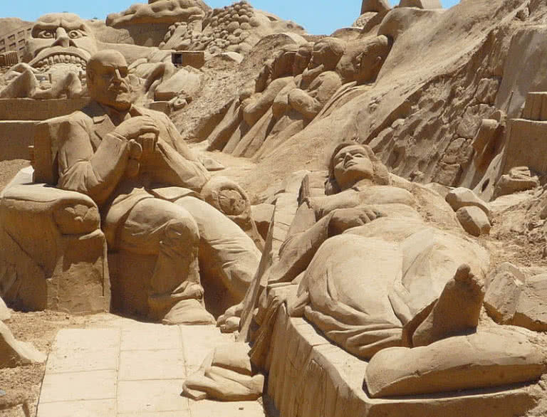 Top 10 Most Amazing Festivals Around The World - The Mysterious World